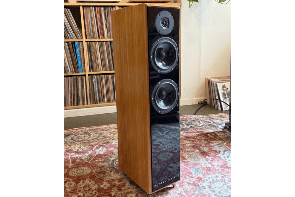 DeVore Fidelity Loudspeakers | NYC Dealer - In Living Stereo